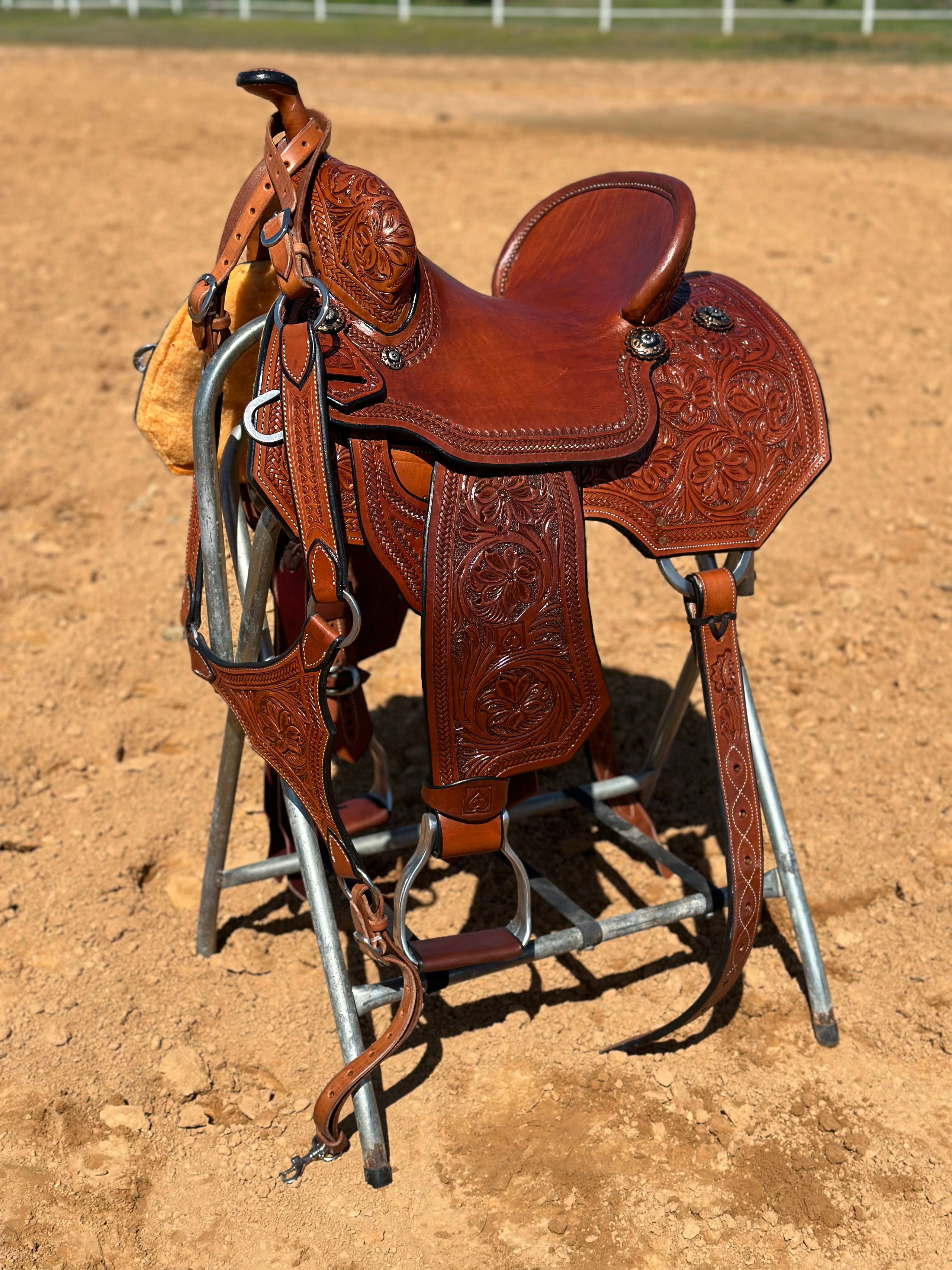Discover The Excellence Of Josh Andrews Barrel Saddles